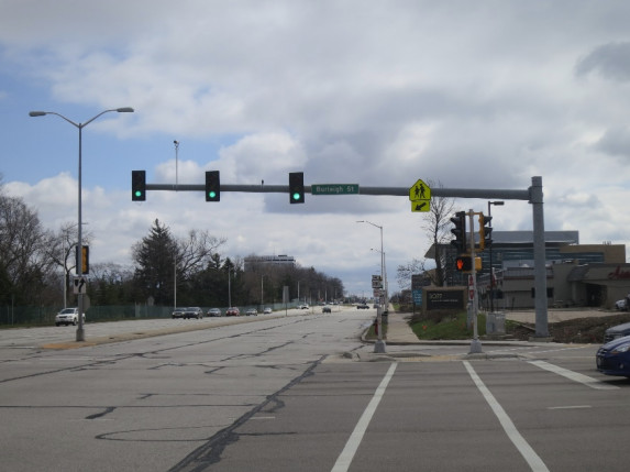 Traffic Signal Mast Arm Pole Supports Hot Dip Galvanized Steel Lighting ...