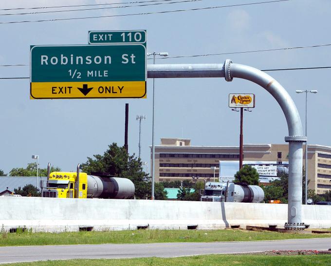 Cantilever Traffic Signal Structures Mast Arm Overhead Sign Supporting ...